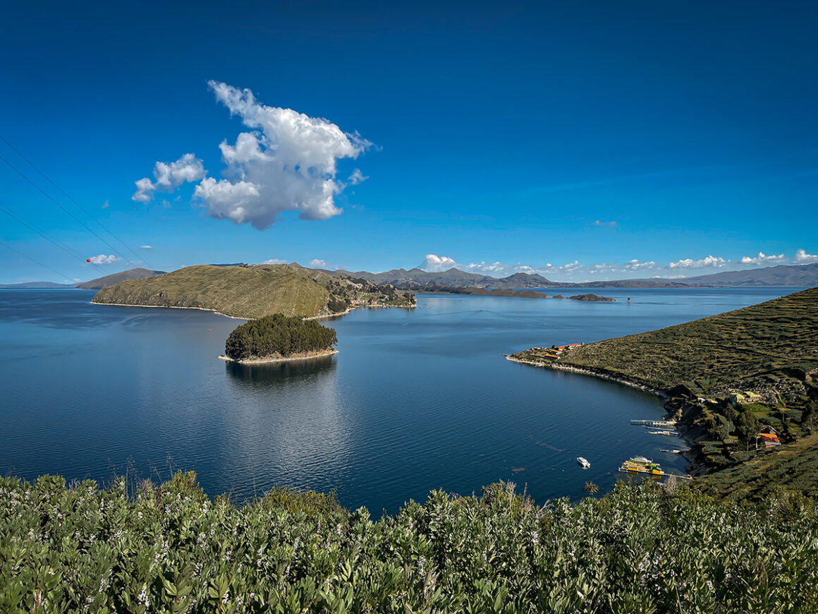 Trip to Lake Titicaca: Tips for exploring an Andean gem - Fringinto